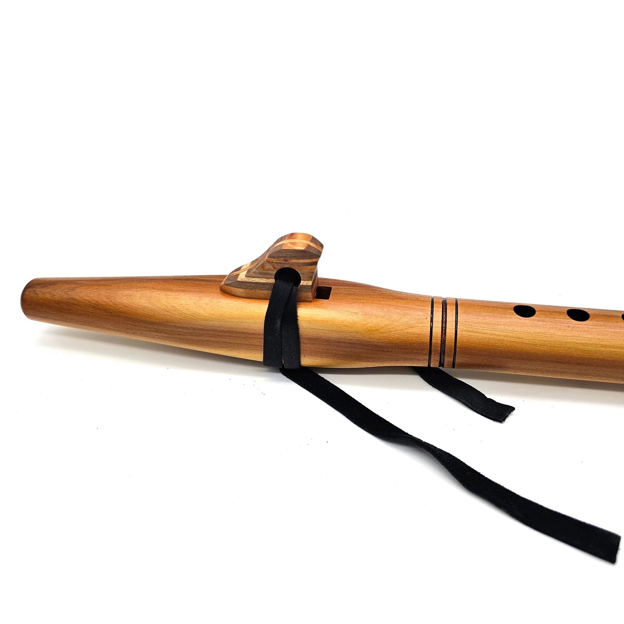 Hartwood Cedar Native American style A 432 hz Flute – Stellar Flutes